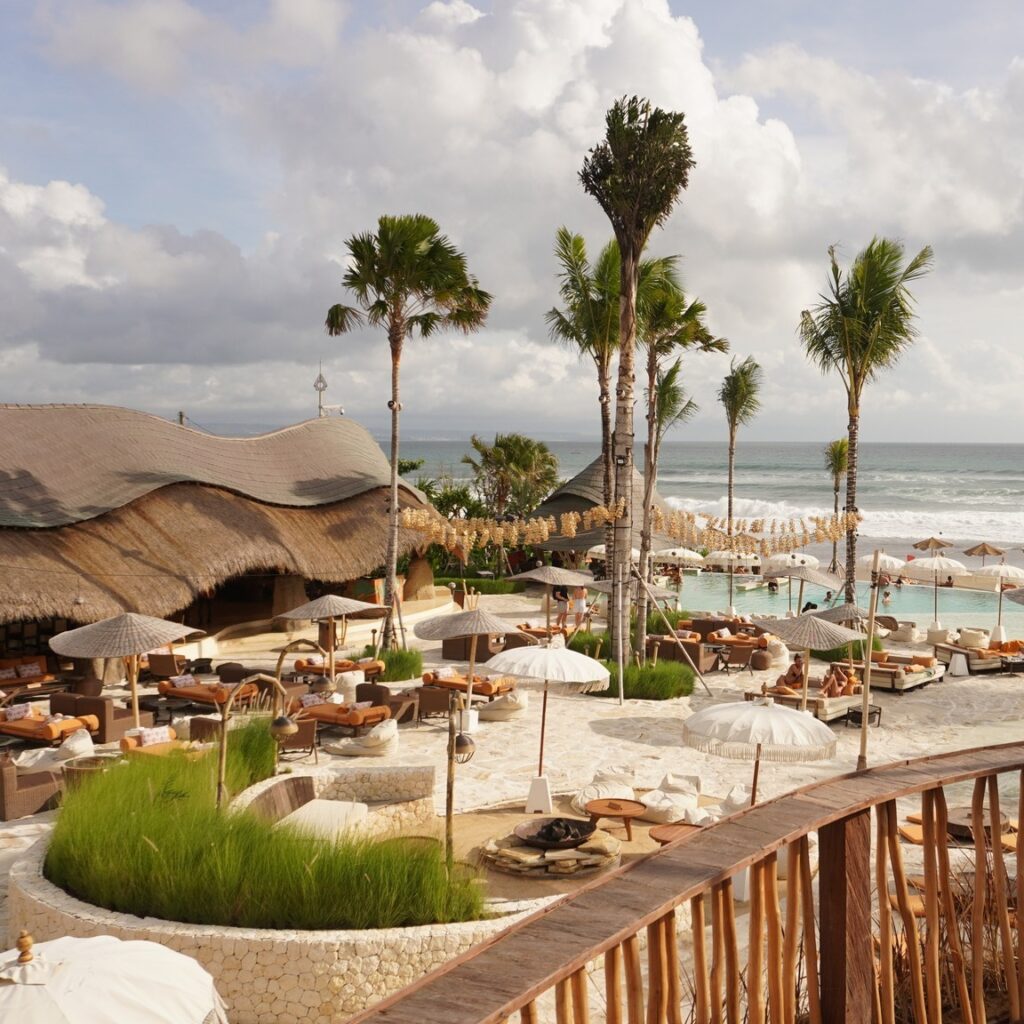 Best Bali Beach Clubs: Ultimate Spots for Sun & Fun - BALI The Journey ...